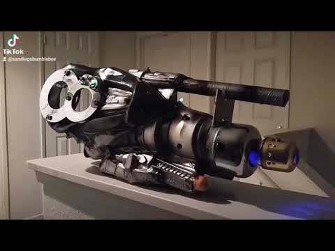 Transformers 4 Age of Extinction Bumblebee Plasma Cannon. - YouTube