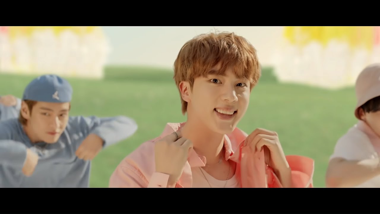 방탄소년단 진 BTS JIN | 'Dynamite' MV 석진part focus/cut 200821 - YouTube