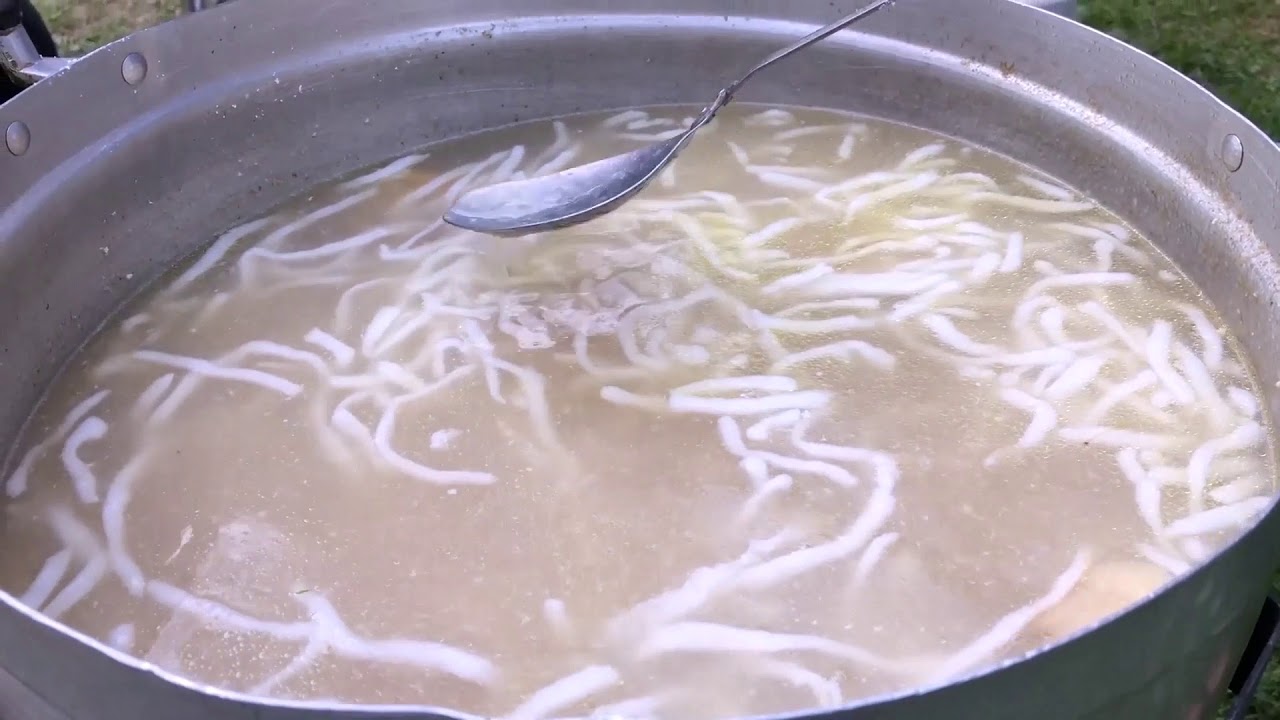 Hmong Simple Noodles Soup [KaoPia] - YouTube