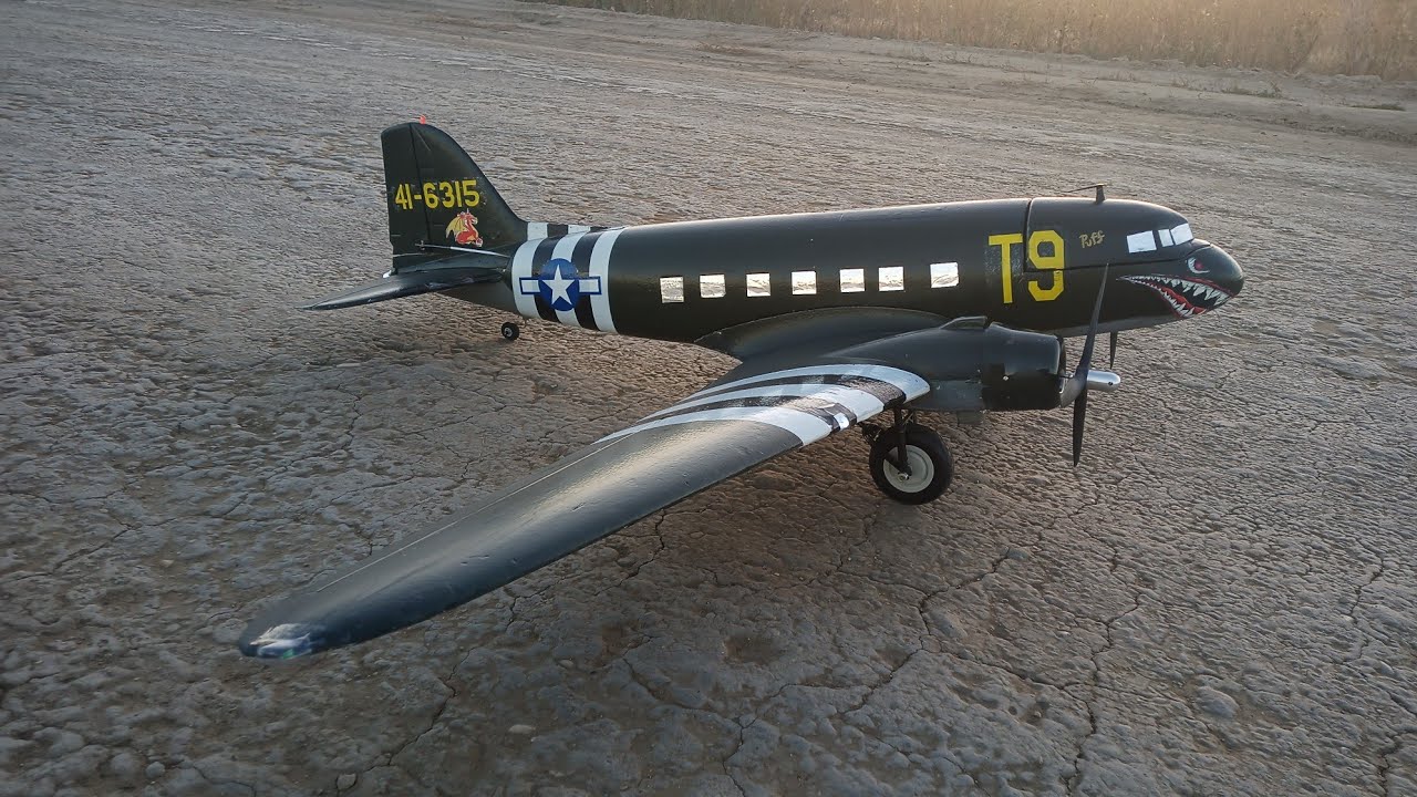 Dynam C-47 Twilight flight 🌚 - YouTube