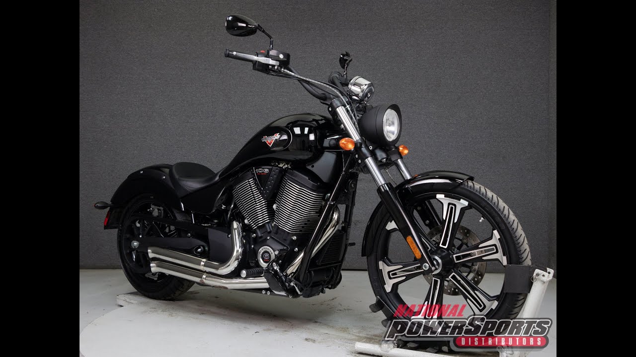 2017 VICTORY VEGAS 8 BALL - National Powersports Distributors - YouTube