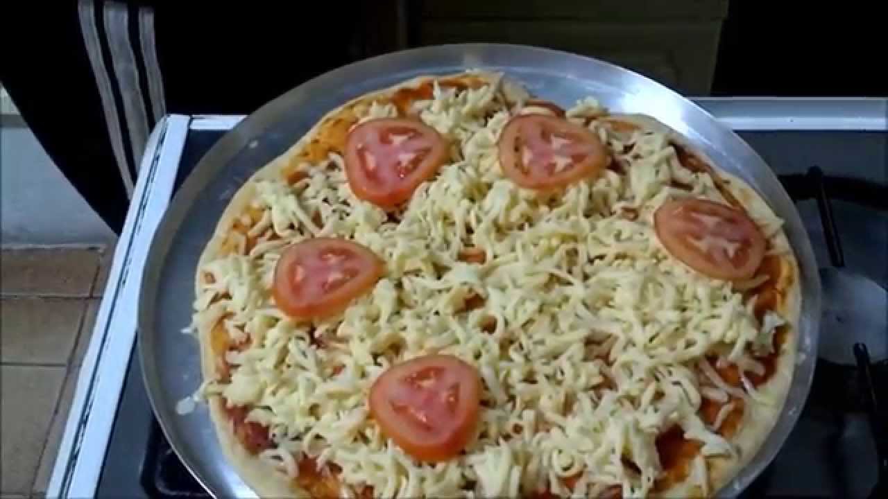 Gordinho Basso nº 8 Pizza de mussarela e calabresa - YouTube