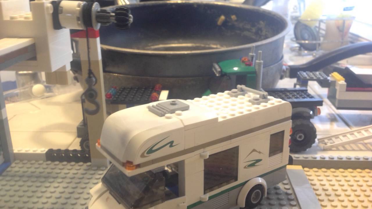Lego Area 51 - YouTube