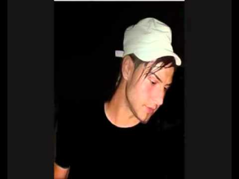 Qarizma feat. Tripkolik - Hani nerde