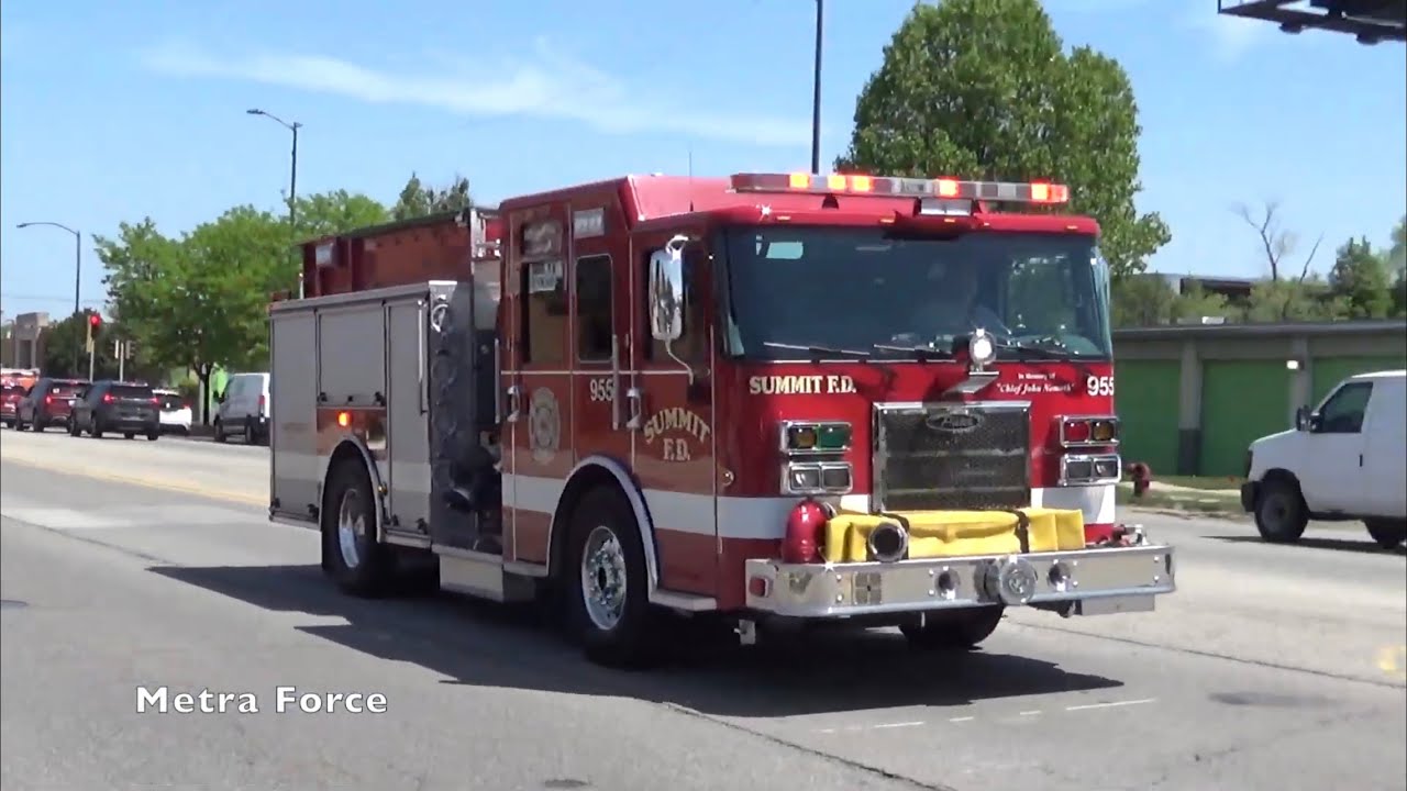 Summit IL Fire Dept Engine 955 Responding - YouTube