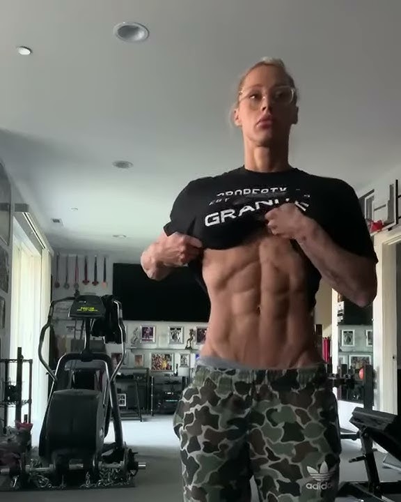 Muscle girl flex super abs - YouTube