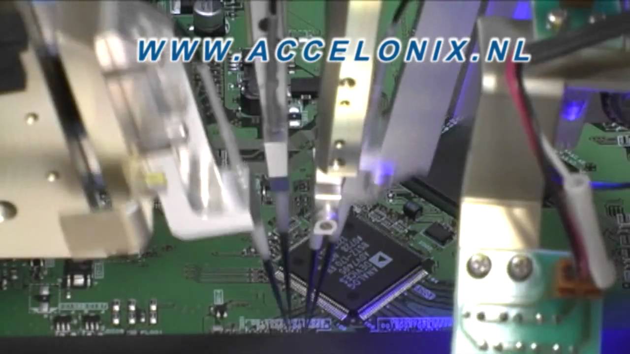 Takaya 9600 flying probe tester dual side - YouTube