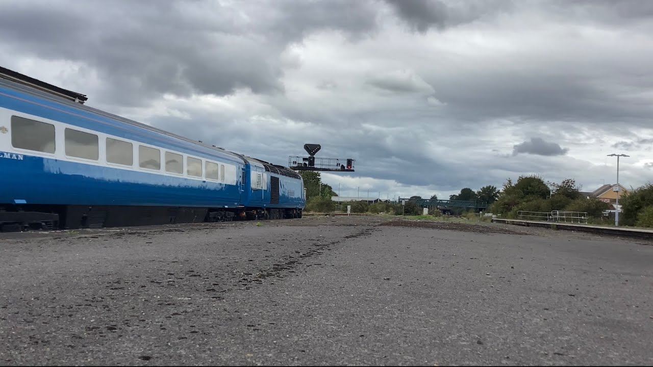 The blue pullman making an appearance - YouTube