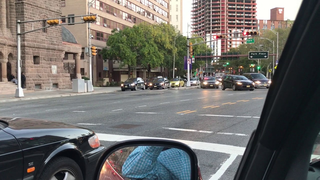 NEWARK POLICE DEPARTMENT MOTORCYCLE UNIT RESPONDING ON PARK PLACE IN ...