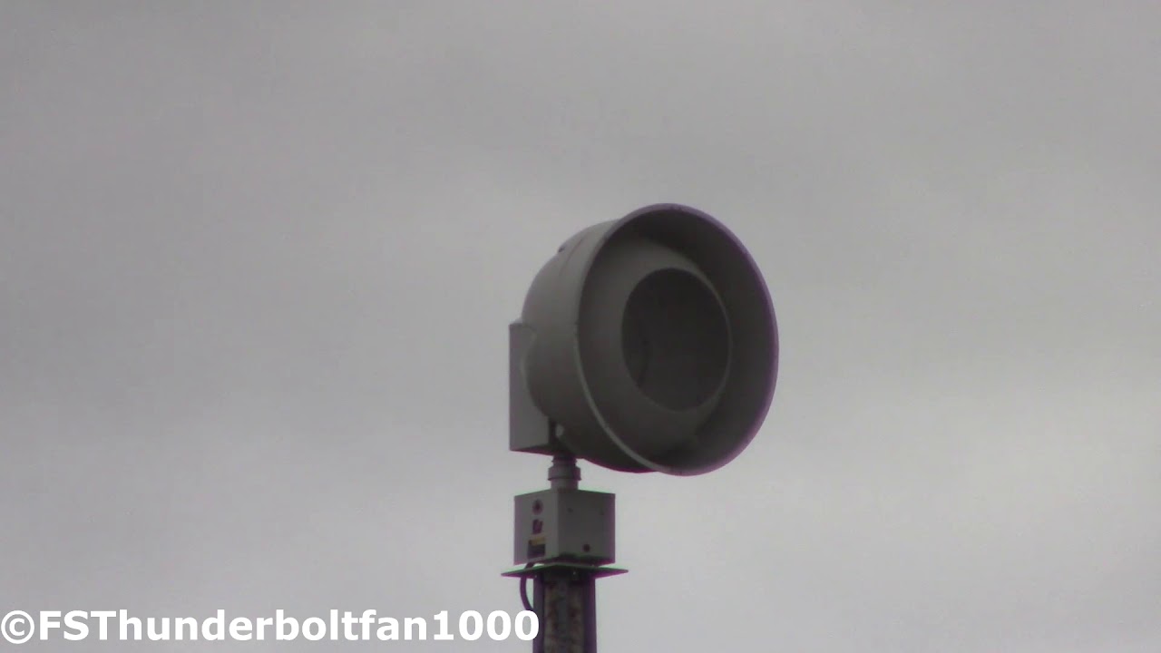 Federal Signal 508-128 Siren Test - Green Bay, WI - YouTube