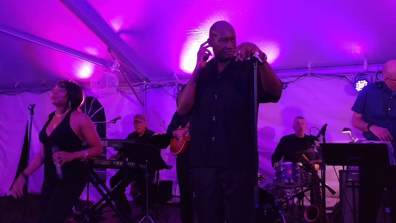 Prince Havely with HRH Entertainment singing - YouTube