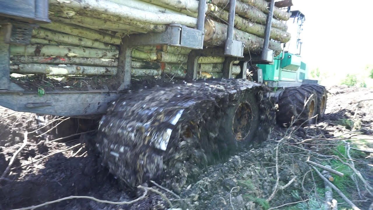 Logging with Metsis 608F, extra wide tracks - YouTube