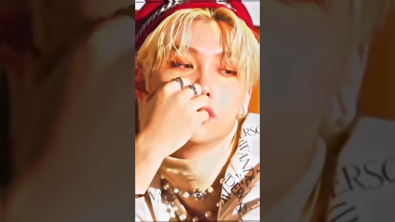 Felix Mewing Edit.🤫🧏‍♂️ #shorts #skz #straykids #felix #leefelix # ...