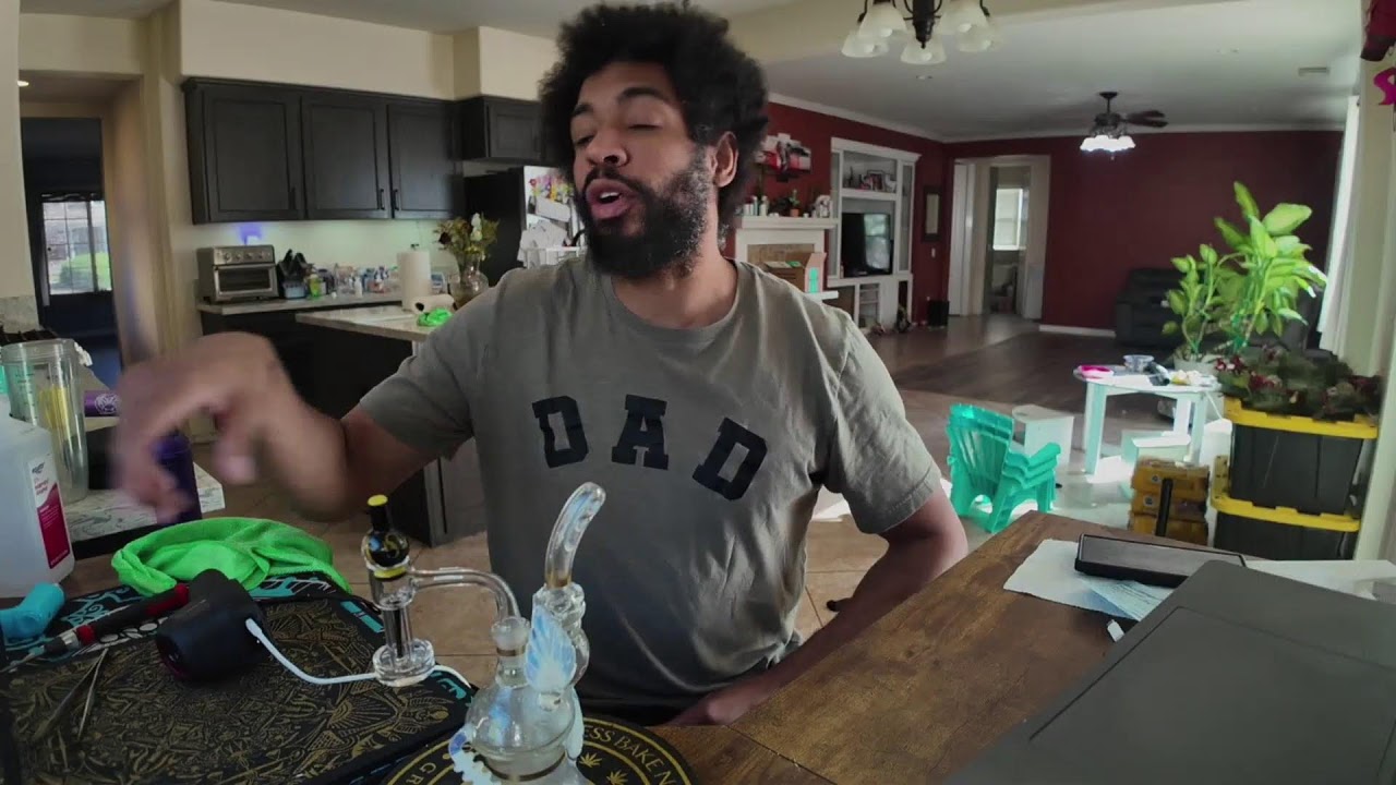 Daily Dab - Growing the good stuff - YouTube