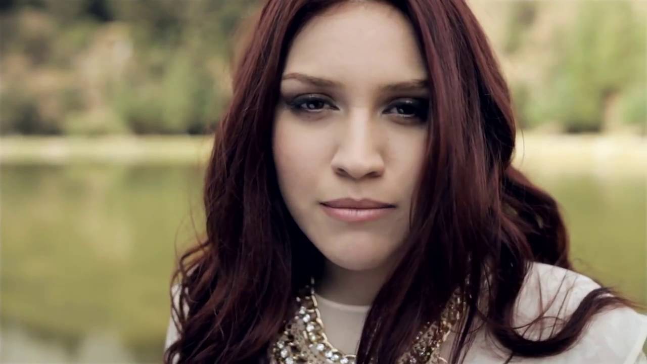 Brisa Carrillo A Veces Te Pienso Como Dice el Dicho - YouTube