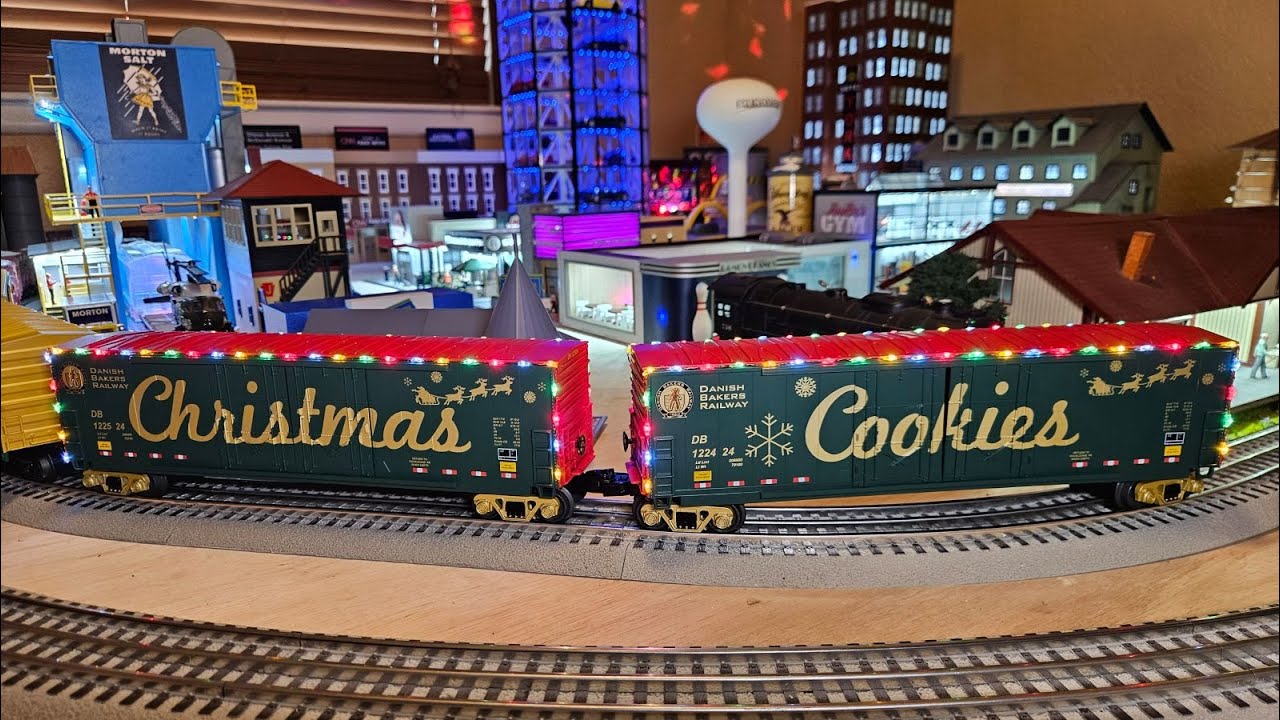 MTH RailKing Danish Bakers 50' Double Door Plugged Boxcars with LED ...