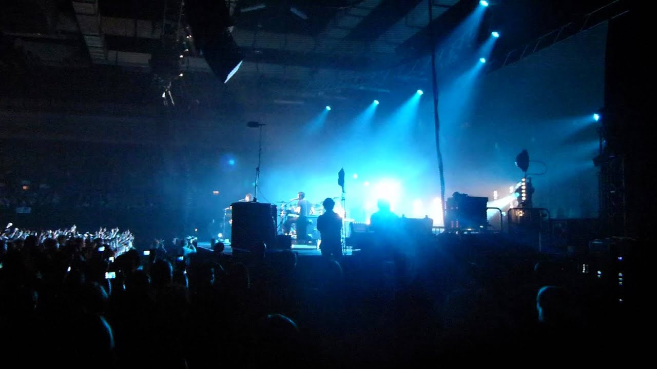 The Script - You Won't Feel A Thing + beginning of Talk You Down (live ...