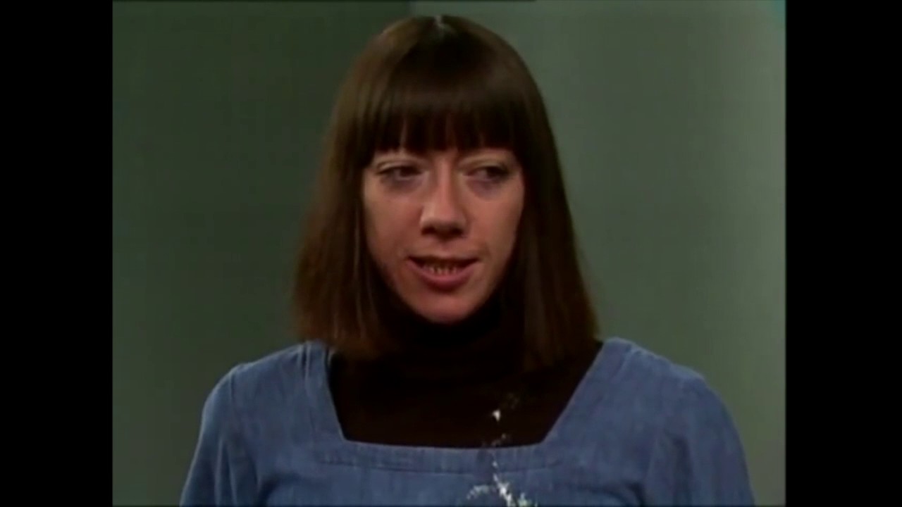 The Women vs Kay White- Prisoner Cell Block H - YouTube