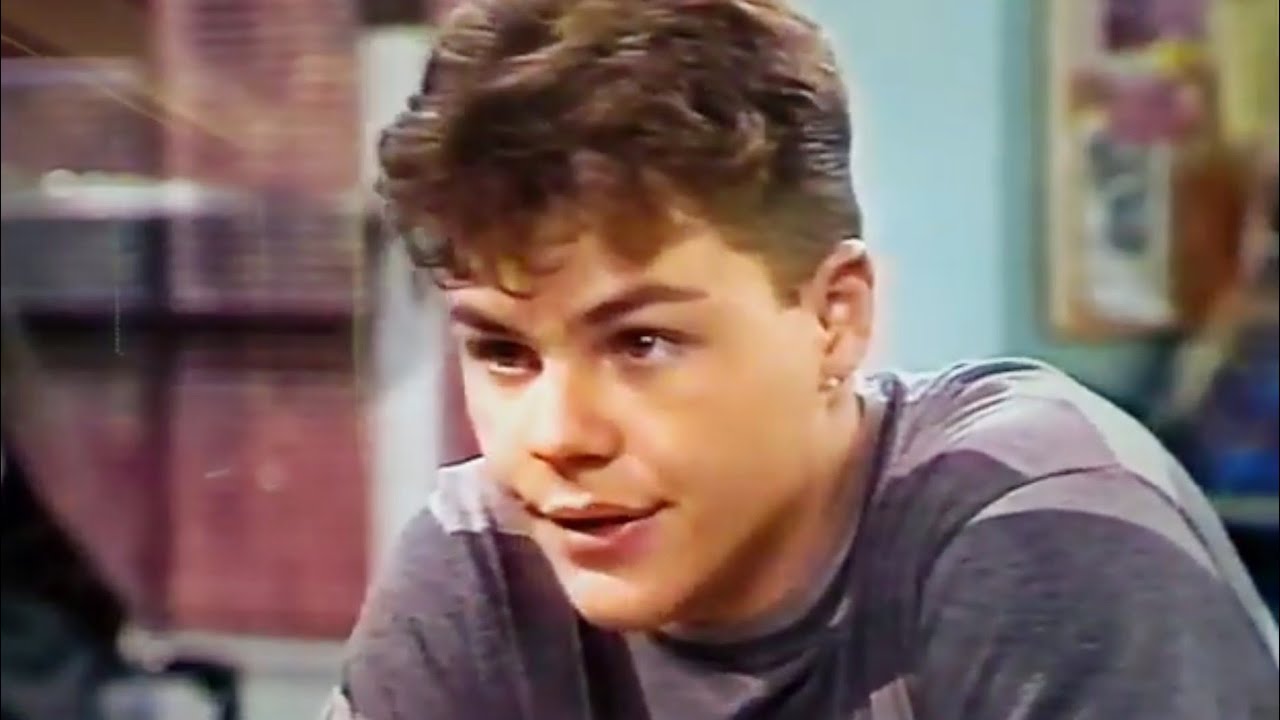 Troy Beckwith in Neighbours (1993) Part 1 - YouTube