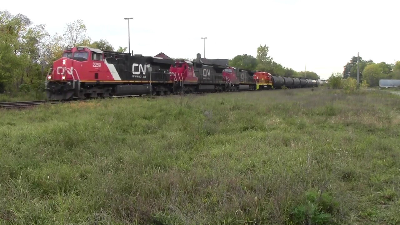 Cn 398 Cn 2259 Cn 2010 Cn 2202 SOR 2081 at Ingersoll Ontario Oct 16 ...