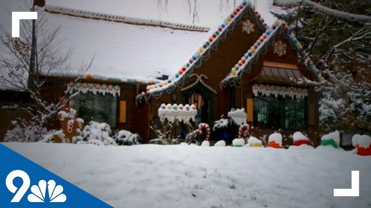 Real-life 'gingerbread' house brings Christmas cheer - YouTube
