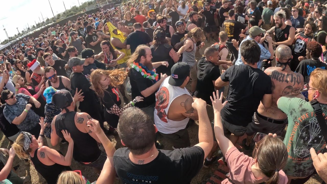 Four Year Strong Live @ Heartsupport Fest Orlando 2-19-2023 GoPro Pit ...