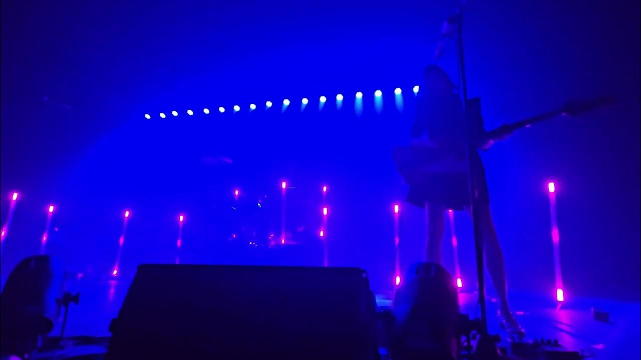 Silversun Pickups (Alone on a Hill) Live - YouTube