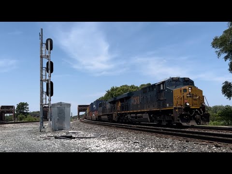 CSX intermodal w/ CSX 3211 & CSX 961 + horn show at Blue Island, Illinois - YouTube
