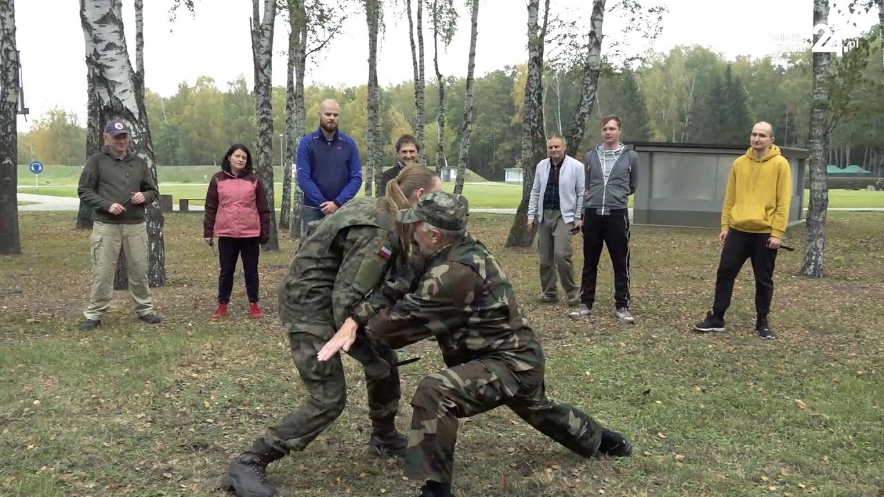 Walka wręcz, nauka strzelania, pierwsza pomoc. Byliśmy na szkoleniu dla ...