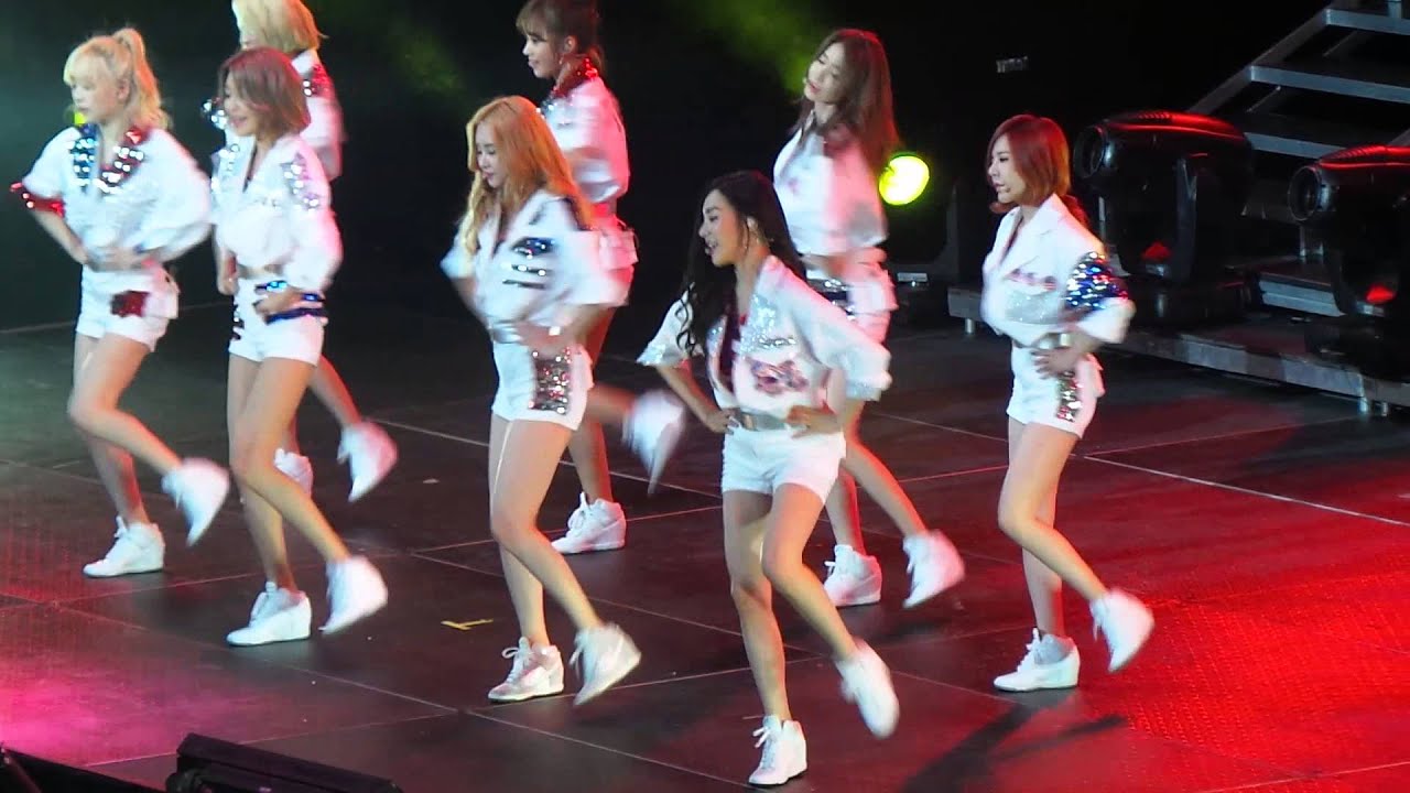 Girls Generation :: Genie 150808 KCON15NY - YouTube