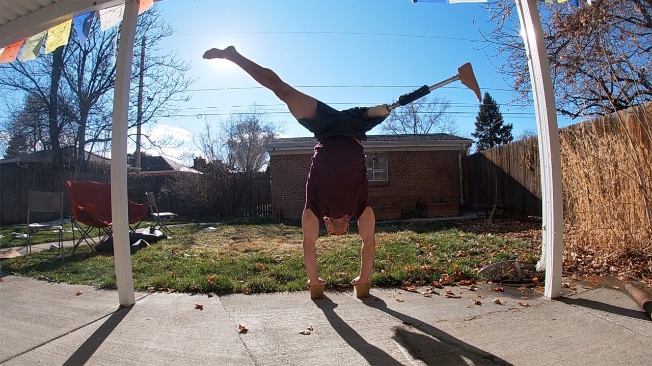 How I Live Life with One Leg - YouTube