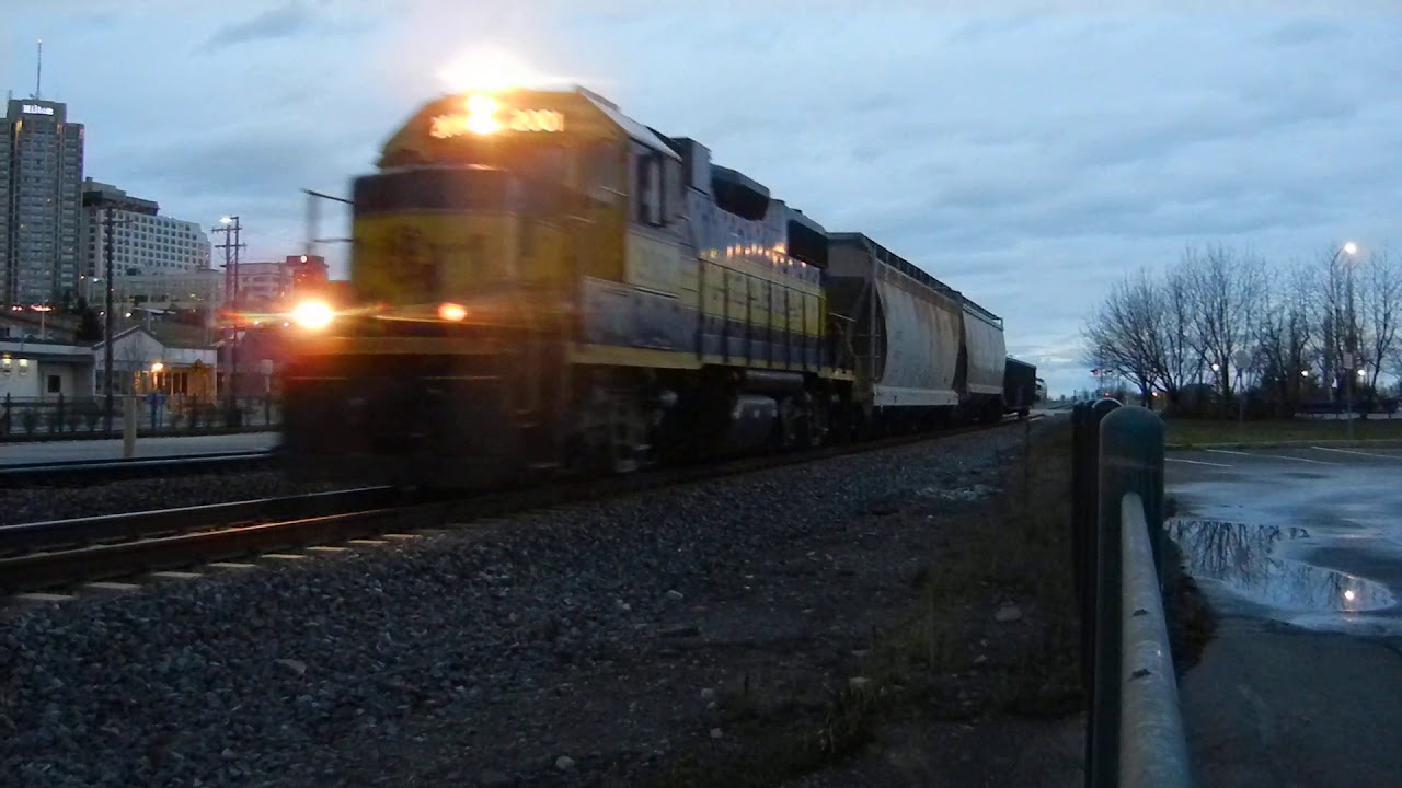 Alaska Railroad, local freight - YouTube