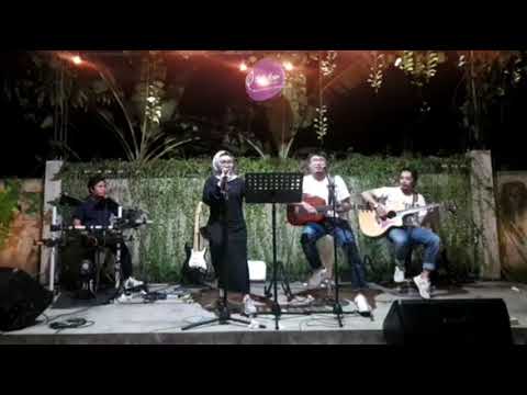 Online Music Performance with BUTTERFLY ACOUSTIC feat RIMA (Live at ...
