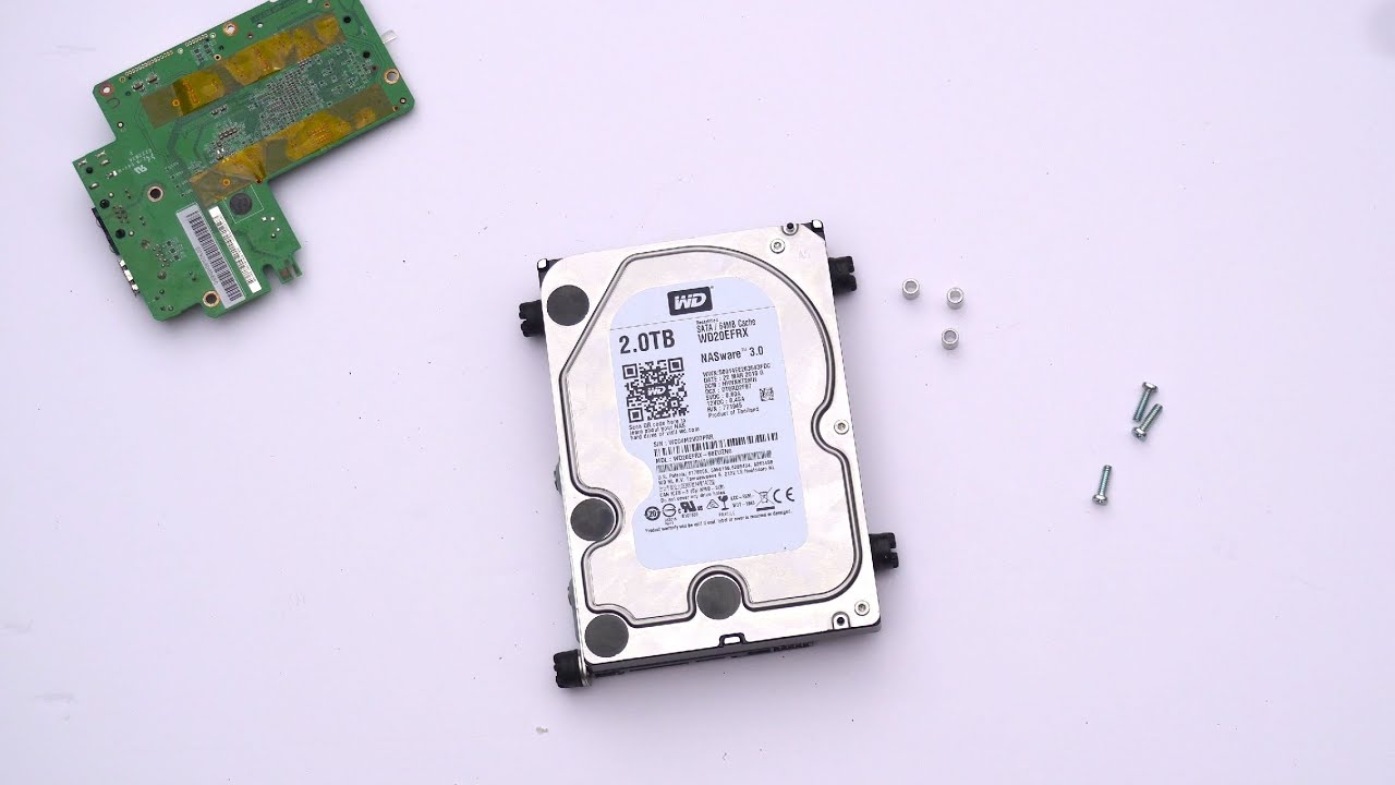 How to disassemble and remove Hard drive from WD My Cloud - YouTube