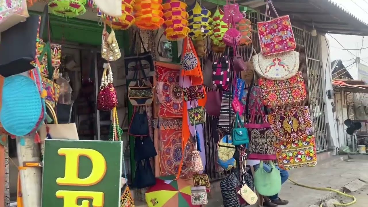 Pipili- Applique Village of India | Pipili Craft Market Tour | Odisha ...