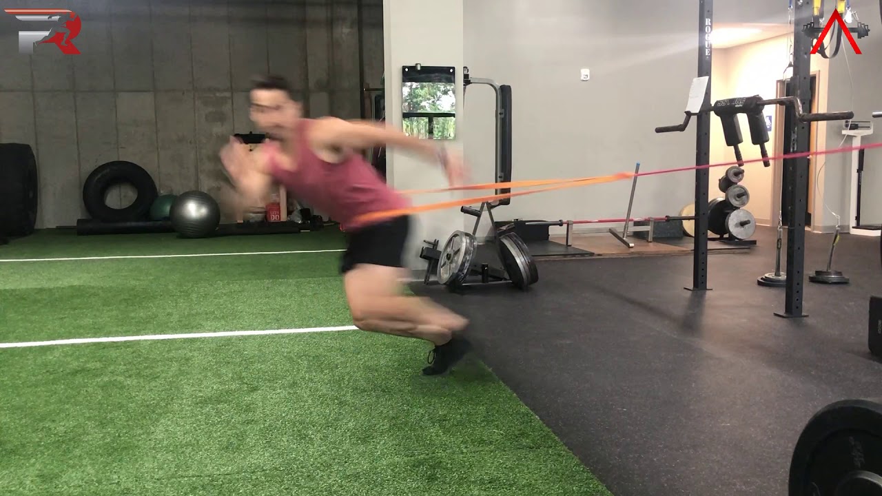 Band Resisted Crossover Run - YouTube