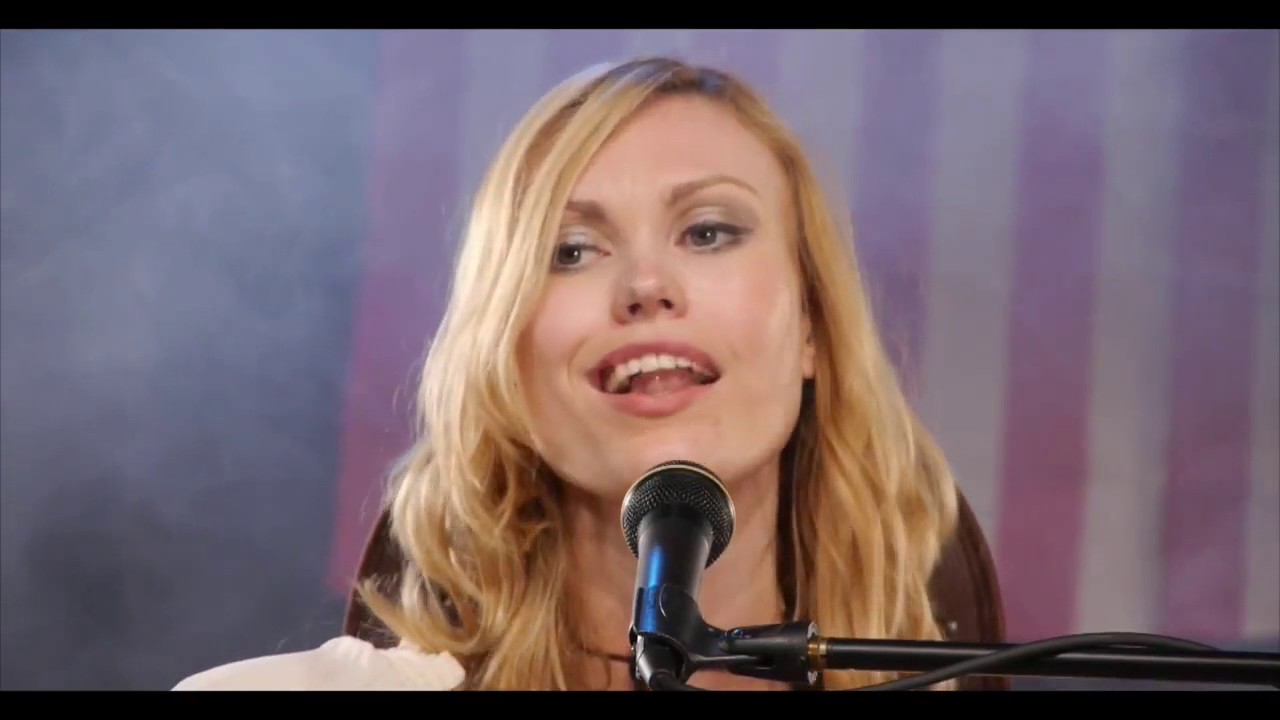 Debi Country Singer - YouTube