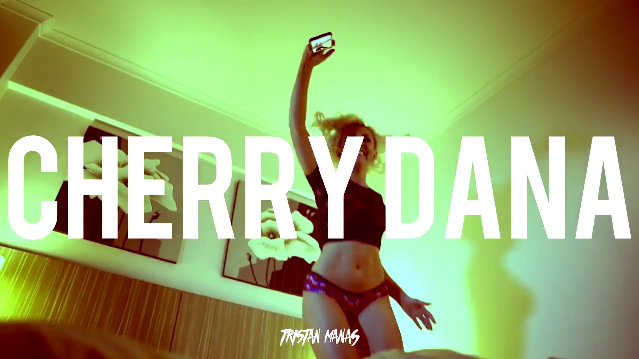 Cherry Dana's photoshoot with Tristan Manas - YouTube
