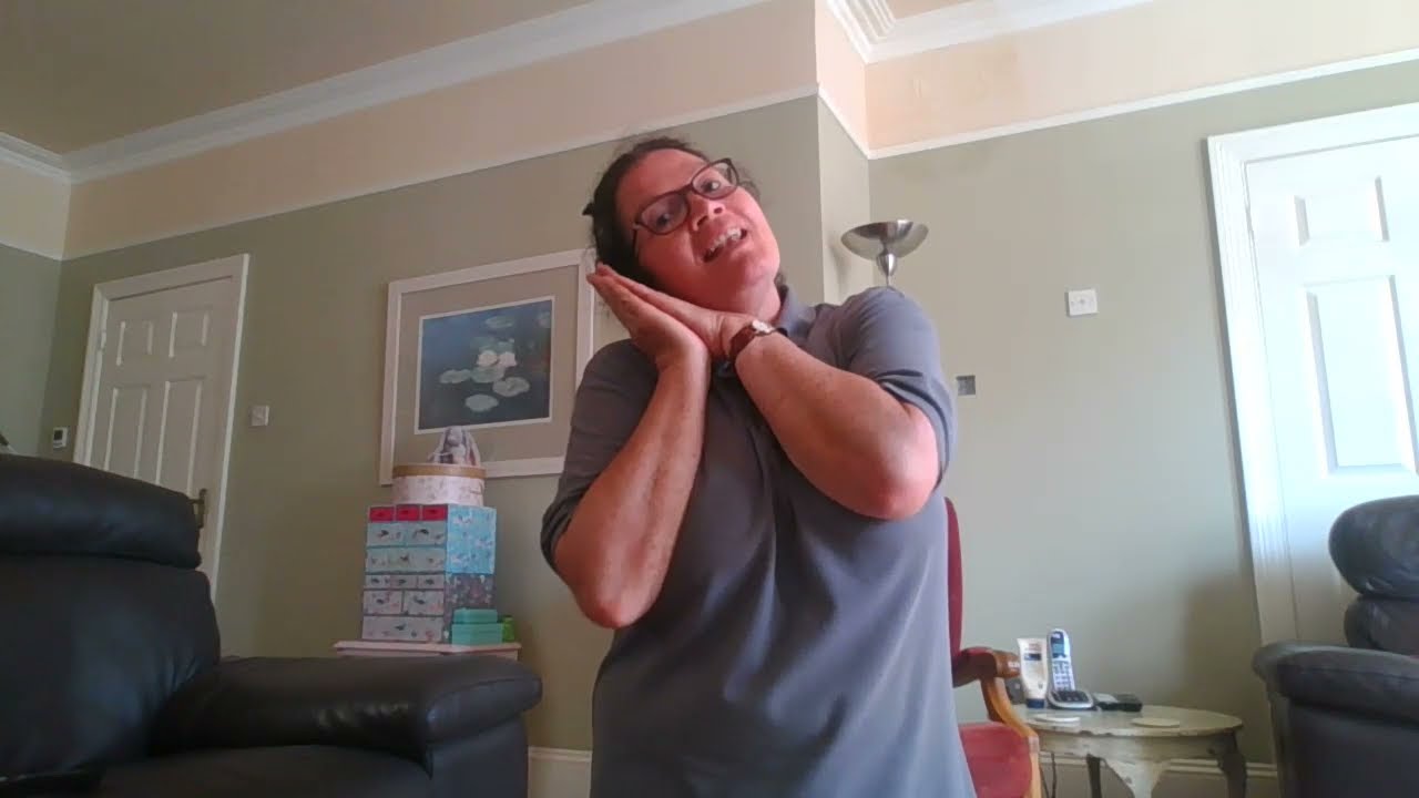Raindrops Keep Falling On My Head Makaton - YouTube