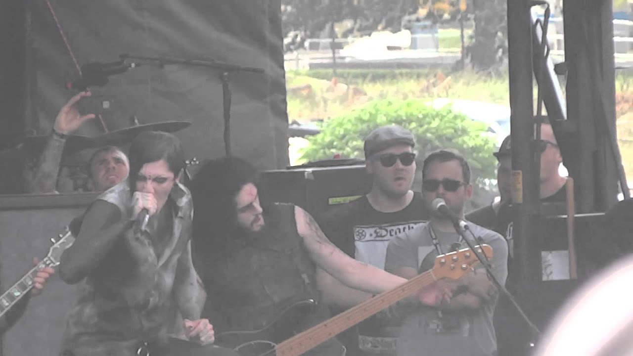 Motionless In White - Immaculate Misconception Live @ Mayhem 2013 San ...