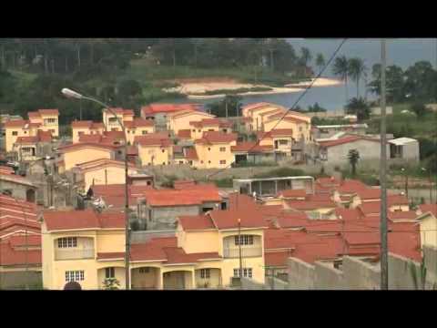 Le district d'Abidjan signe une convention pour la construction de 1600 ...