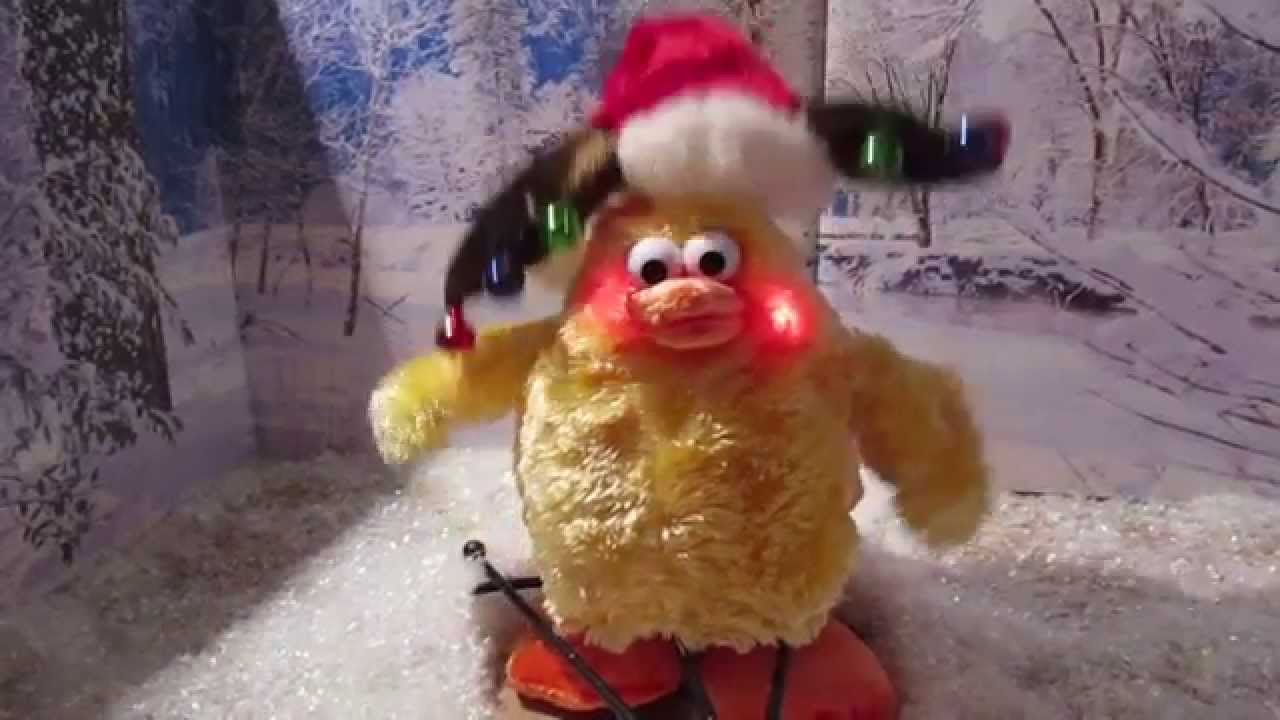 Animated Chicken Dances to -- "we wish you a Merry Christmas" - YouTube
