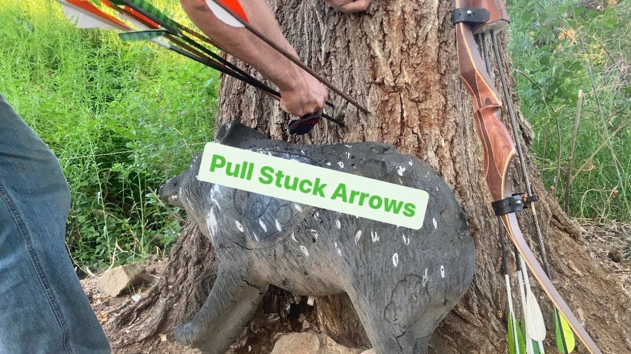 Pulling Stuck Arrows while stump shooting or 3D shoots - YouTube