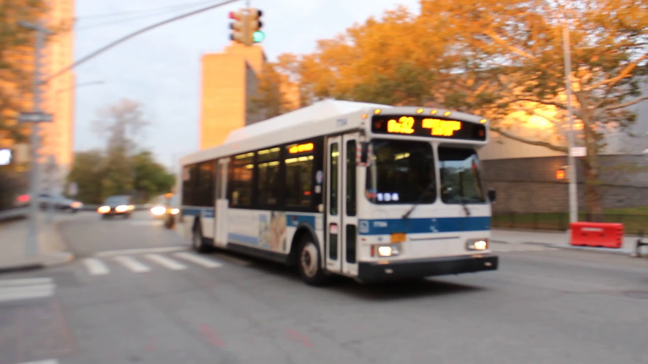 MTA New York City Bus 2004 DaimlerChrysler Orion 07.501 GEN-II CNG 7704 ...