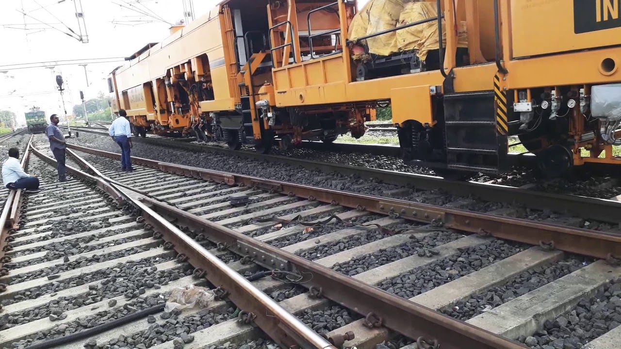 TRACK MACHINE working at site - YouTube