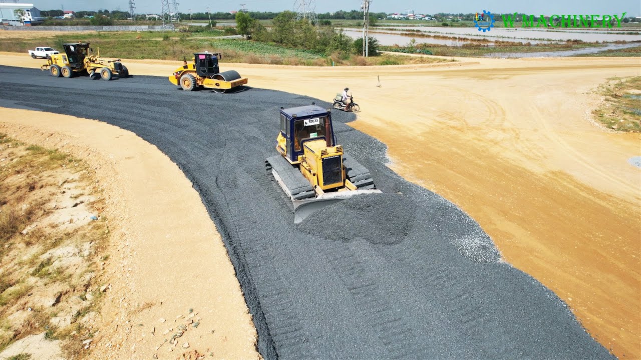 Komatsu Dozer Leveling Gravel Installing Foundation New Roads ...