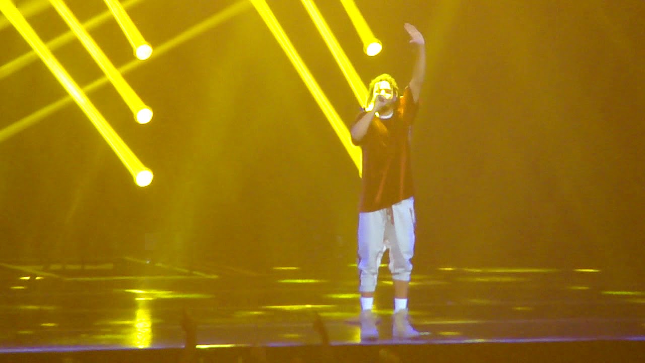 J. Cole - Can't Get Enough live @ KOD Tour, Oakland, CA - YouTube