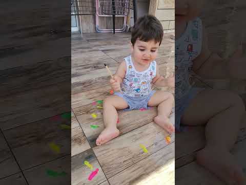 Ömür Renkleri Öğreniyor | Renkli Ve Su Dolu Balonlar | Balon Patlatma Oyunu | Çocuk Videoları