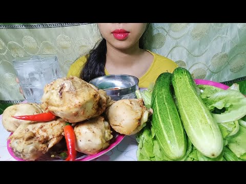 MukBang _ Em Gái Ăn Gà Luộc Nước Chấm Thần Thánh Cùng Rau Sống|| TrNgNhH