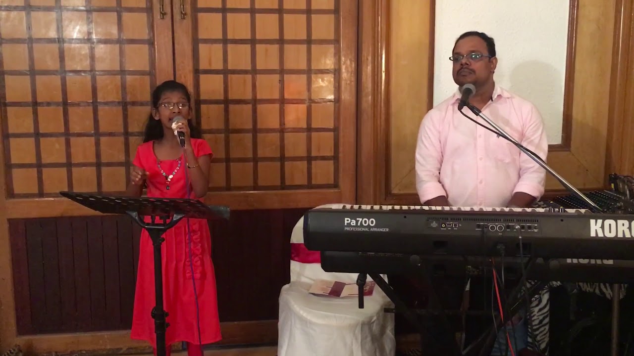 Yogyatha thellumilla yeshuvil charidaan. sing a song by Sidiya - YouTube